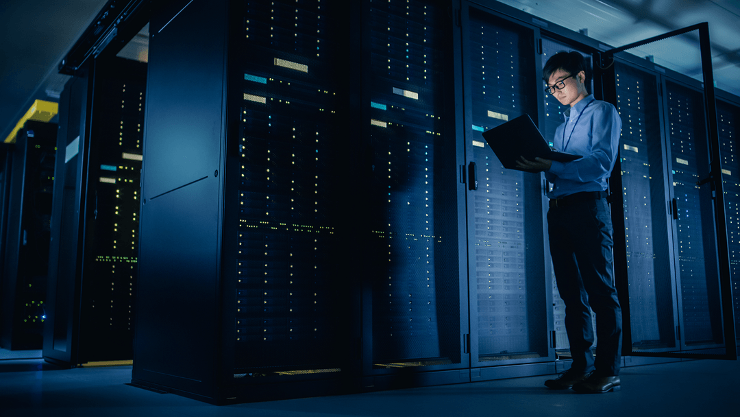 How to Get a Data Center Technician Job: Growing Career in High Demand